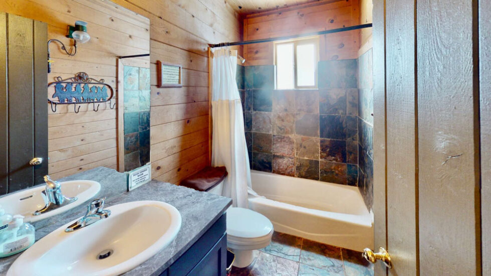 Accommodations - Wolf Springs Cabin Rentals