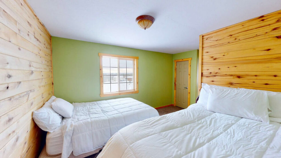 Accommodations - Wolf Springs Cabin Rentals